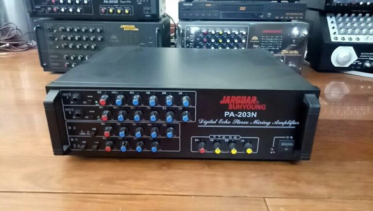 Amply 8 sò công suất bao nhiêu? So sánh với các amply khác